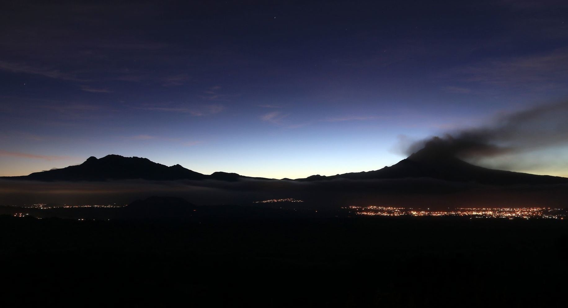 Popocatépetl e Iztaccíhuatl: ¿Cuál es la Leyenda que une a los Volcanes ...