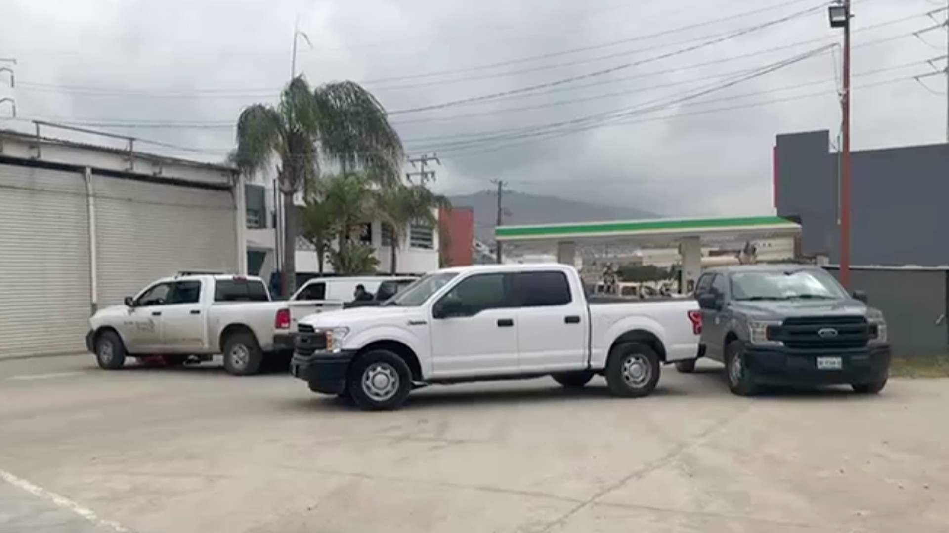 Encuentran 7 Cuerpos Dentro de Camioneta en Tijuana | N+