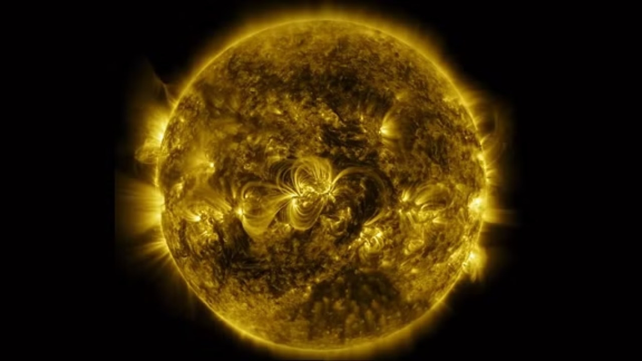NASA Muestra Fotos de Impresionante Llamarada Solar | N+