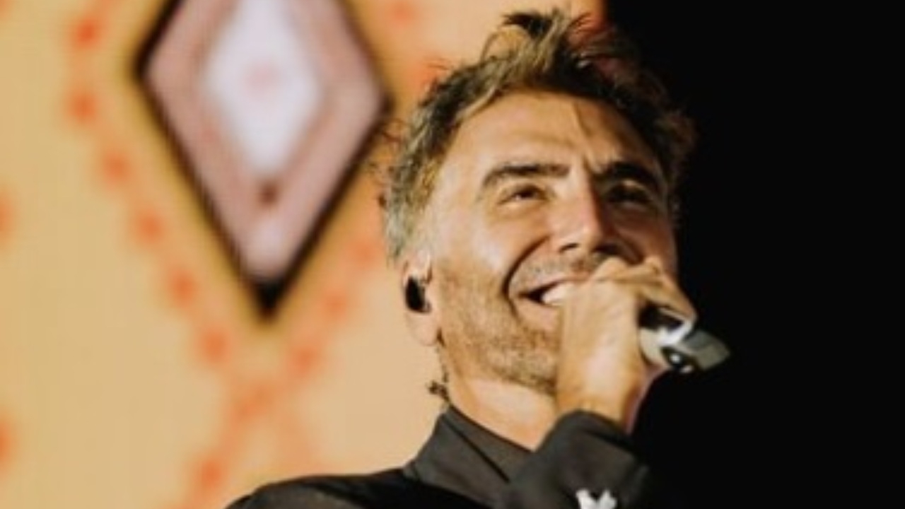 Alejandro Fernández Regaña a Público por No Cantar | N+