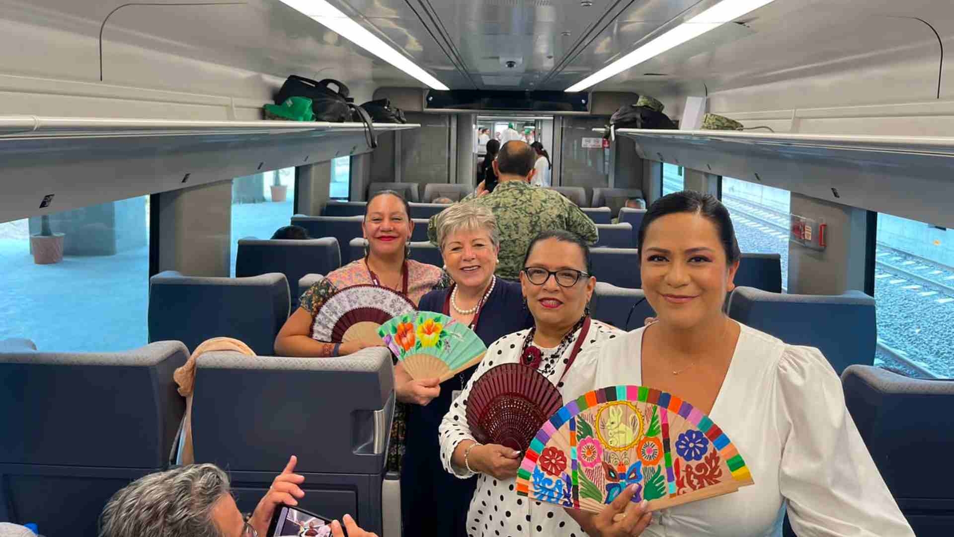 AMLO ‘Estrena’ el Tren Maya; Así se Ven sus Cabinas | N+