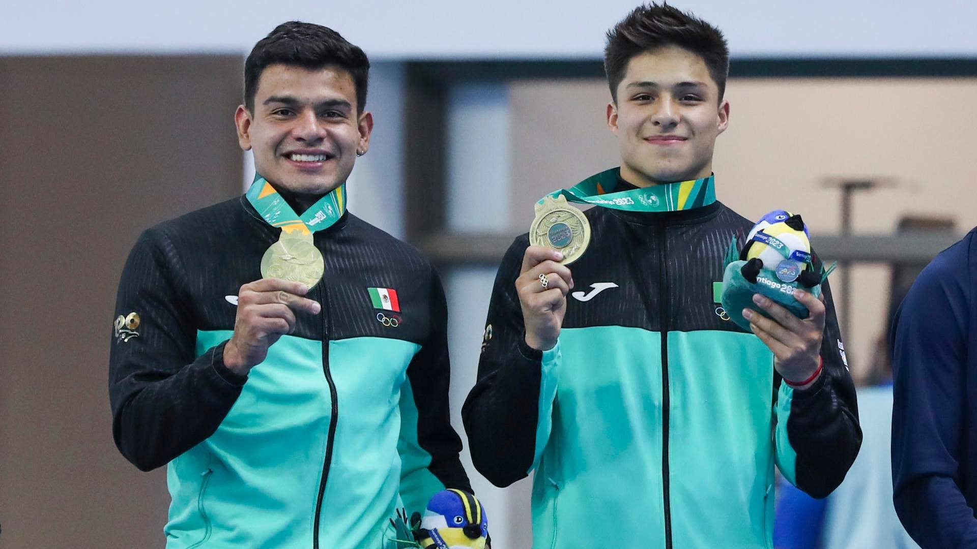 ¡Imparable! Clavadista Mexicano Osmar Olvera se Cuelga su Tercera ...