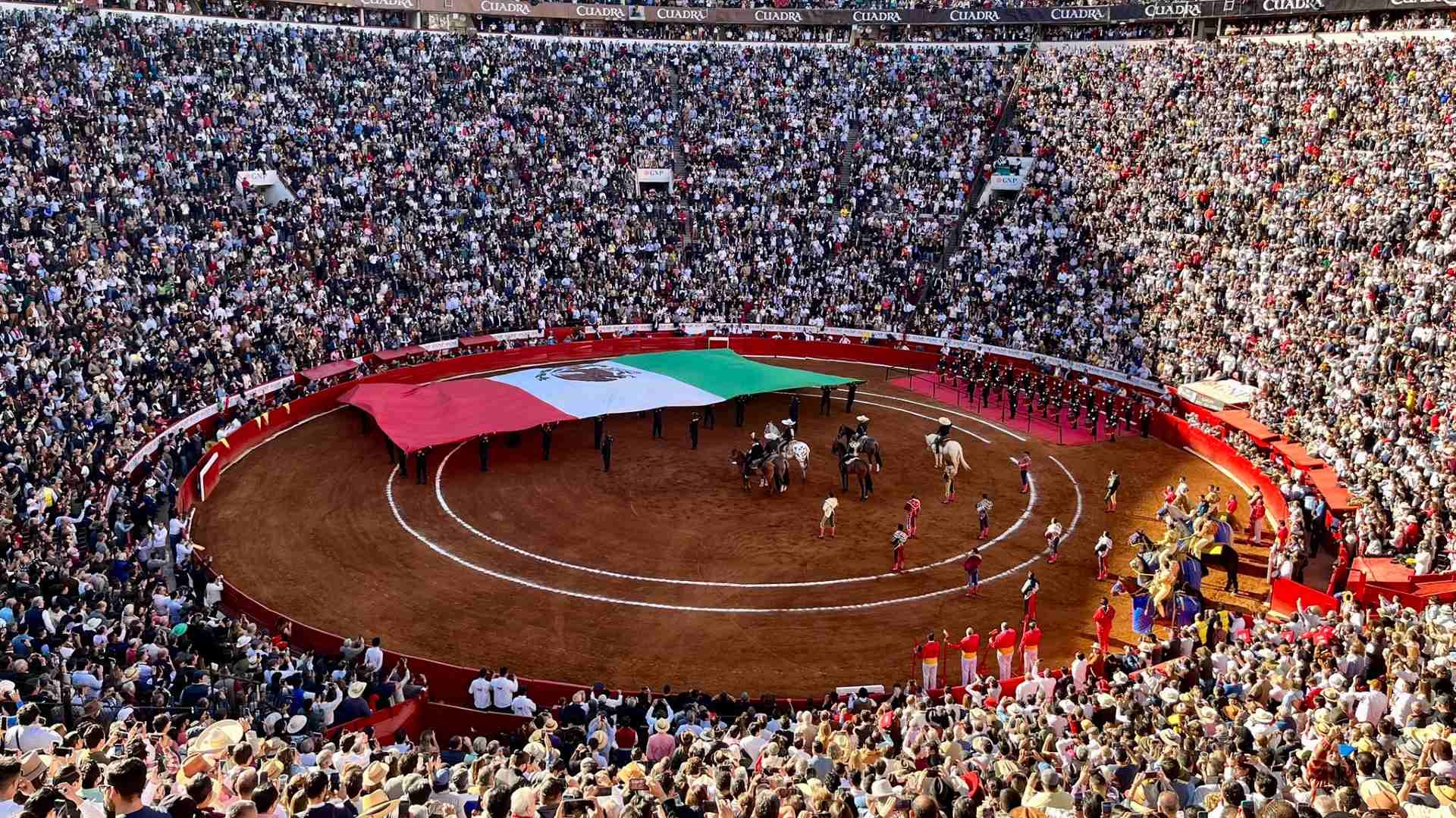 Corridas De Toros En Mexico No Están De Acuerdo 😳 La Plaza México