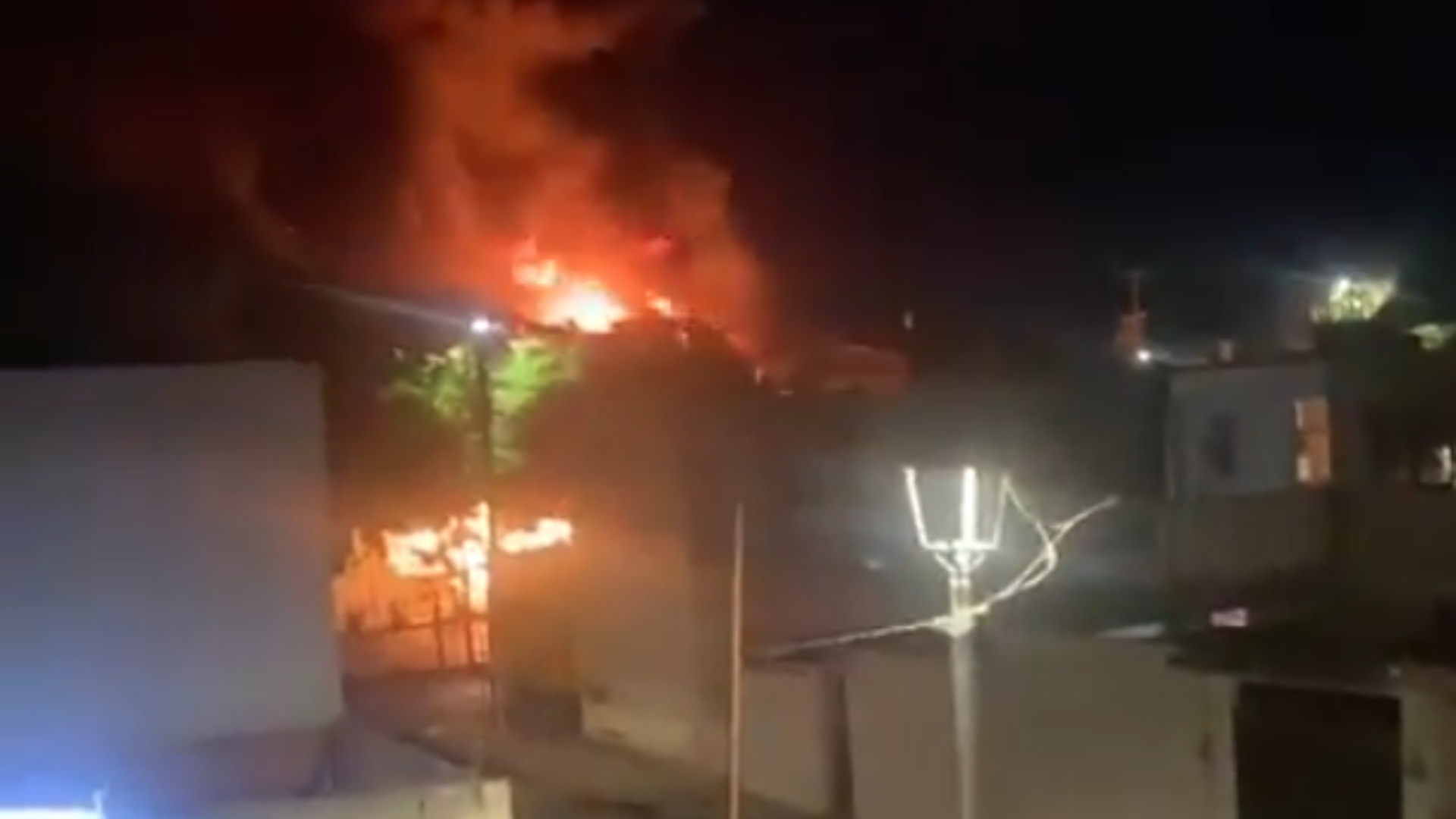 Se Consume en Llamas Supermercado de Puebla; Reportan al 911 desde ...