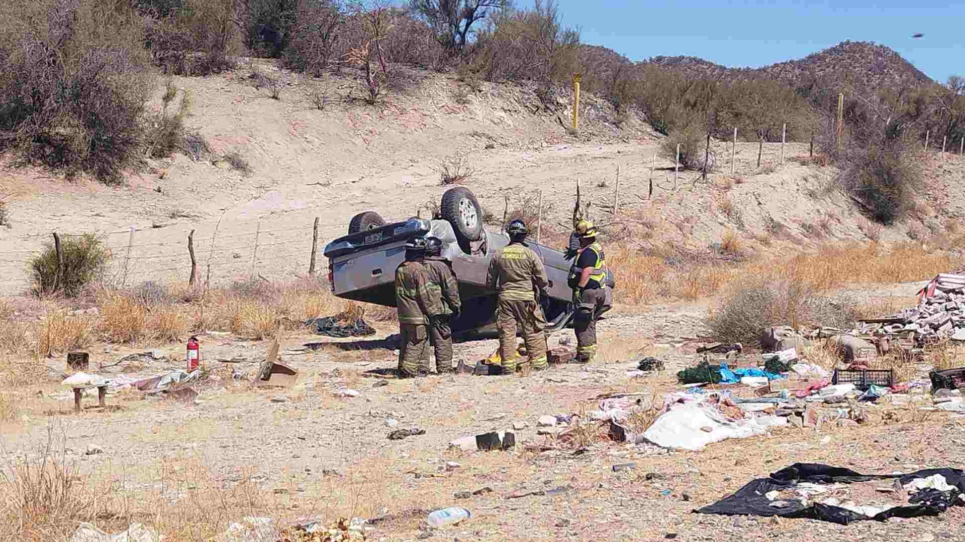 Vuelca Pick Up en la Carretera Rumbo a Minas de Pilares en Hermosillo | N+