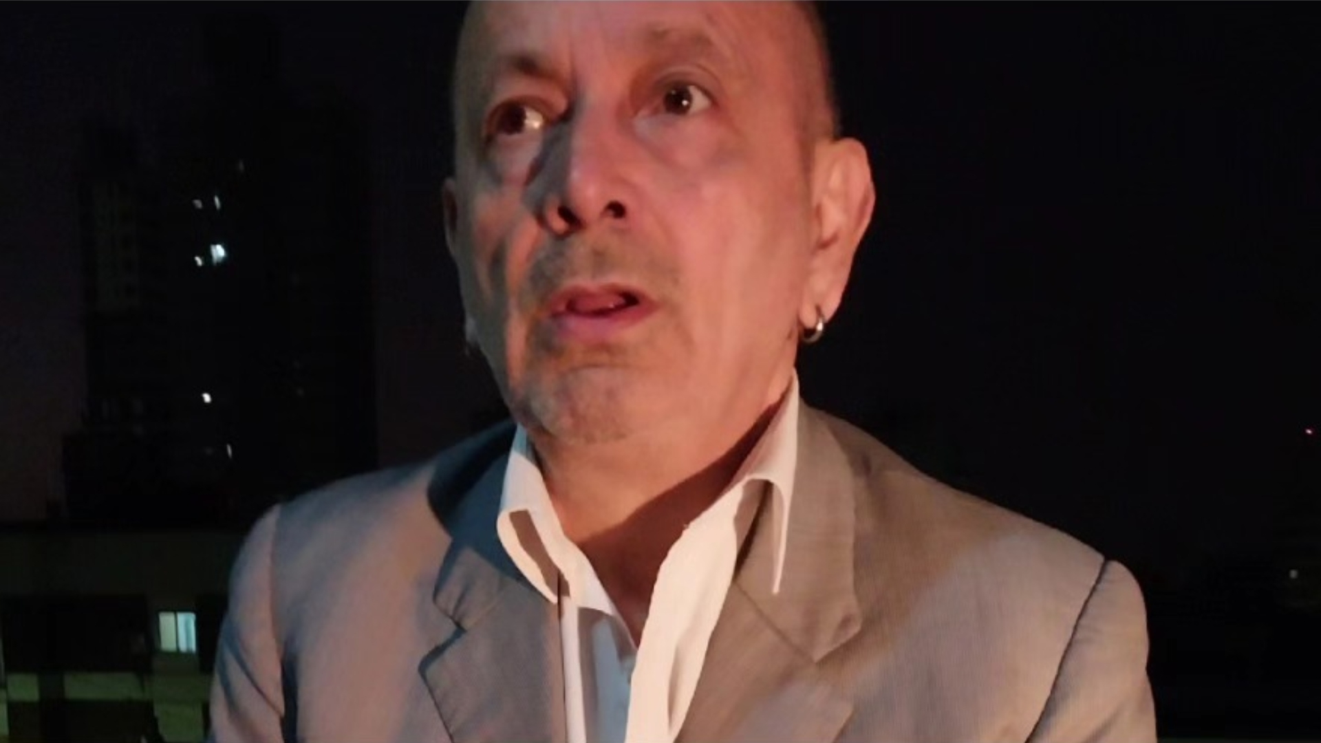 Muere Actor Lucas García en Escena Durante Obra de Teatro en Santa Fe, Argentina | N+