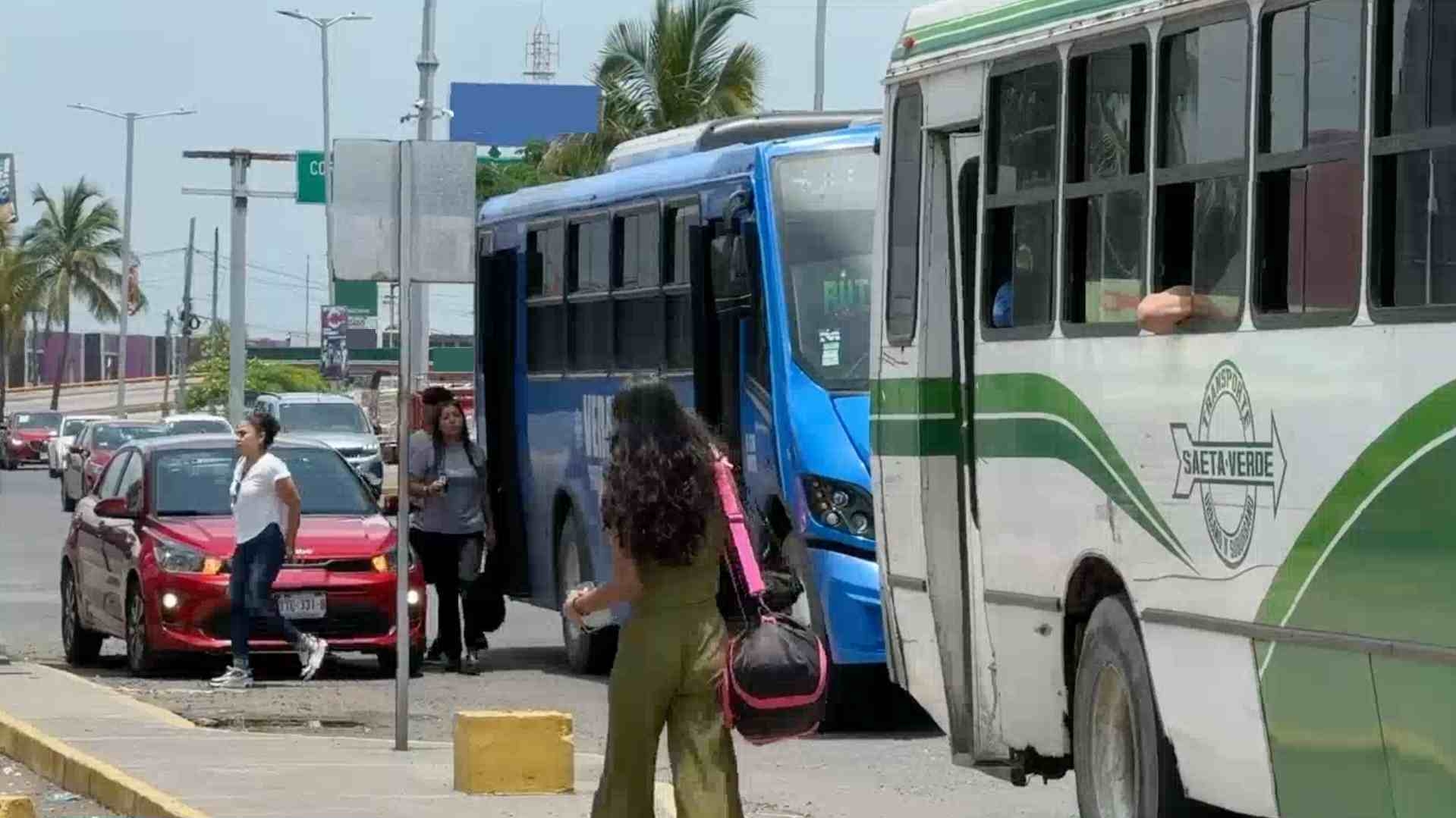 Usuarios con Discapacidad Reportan que es un Desafío Usar el Transporte ...