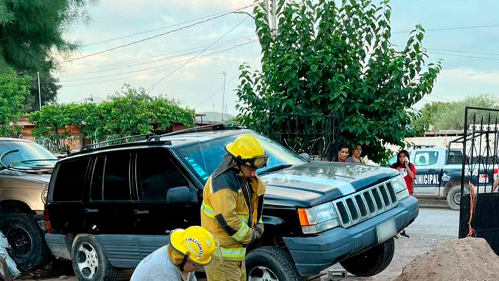 Muere Adulto Mayor Aplastado Mientras Reparaba una Camioneta en Lerdo | N+