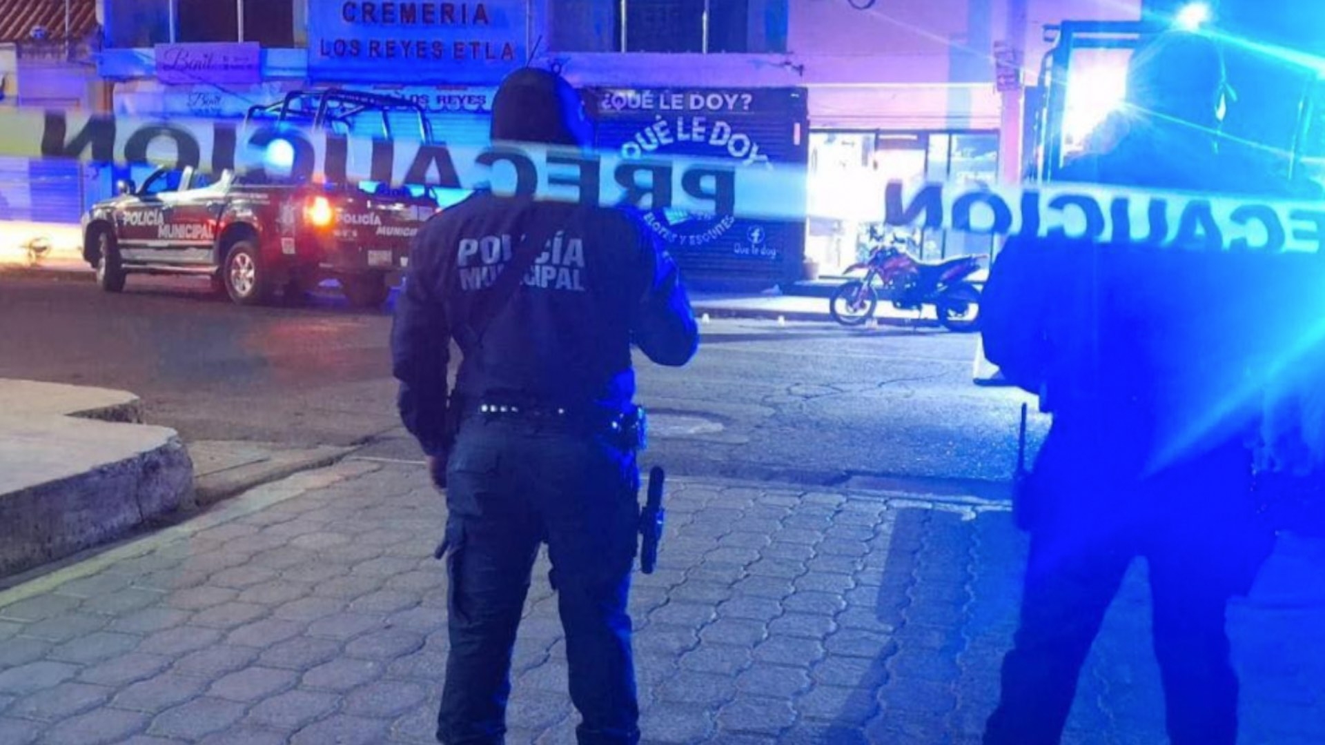 Asesinan con Ráfaga de Disparos a un Hombre al Interior de una Barbería en Puebla | N+