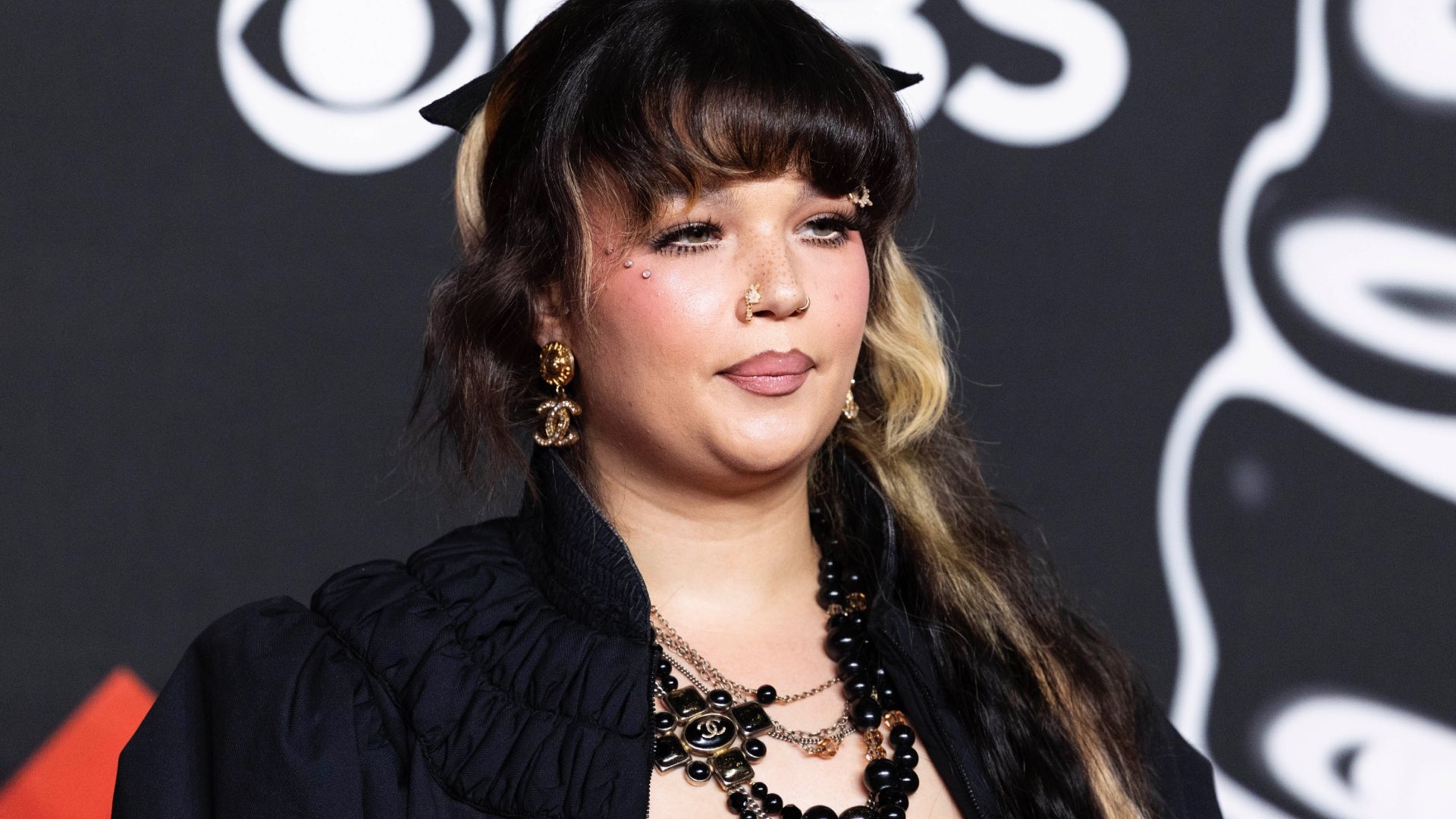 ¿Qué le Pasó a Lola Young? Cancela Todos sus Conciertos tras Sufrir ...