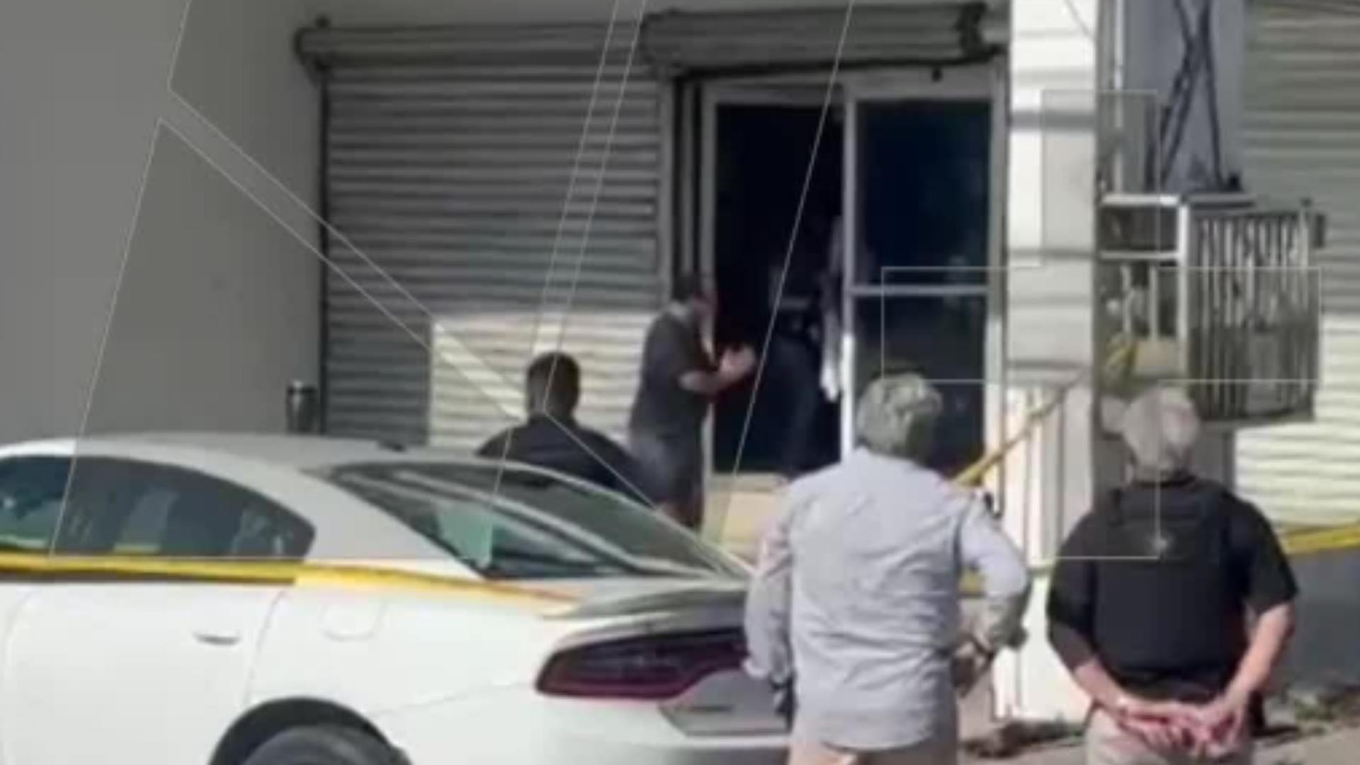 Catean Inmueble en Monterrey por Presunto Fraude en Venta de Autos | N+