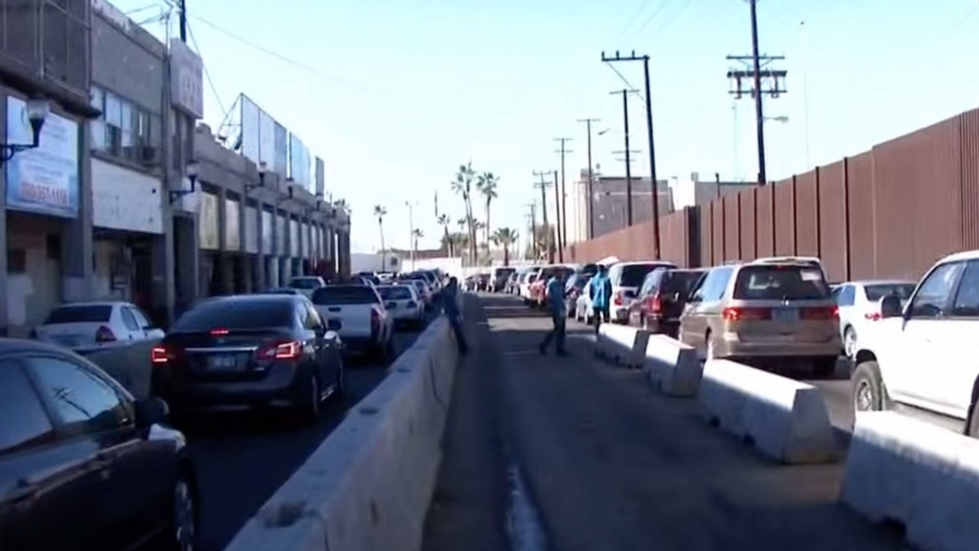 ¿Cómo Están las Filas en las Garitas de Mexicali Hoy para Cruzar a San ...