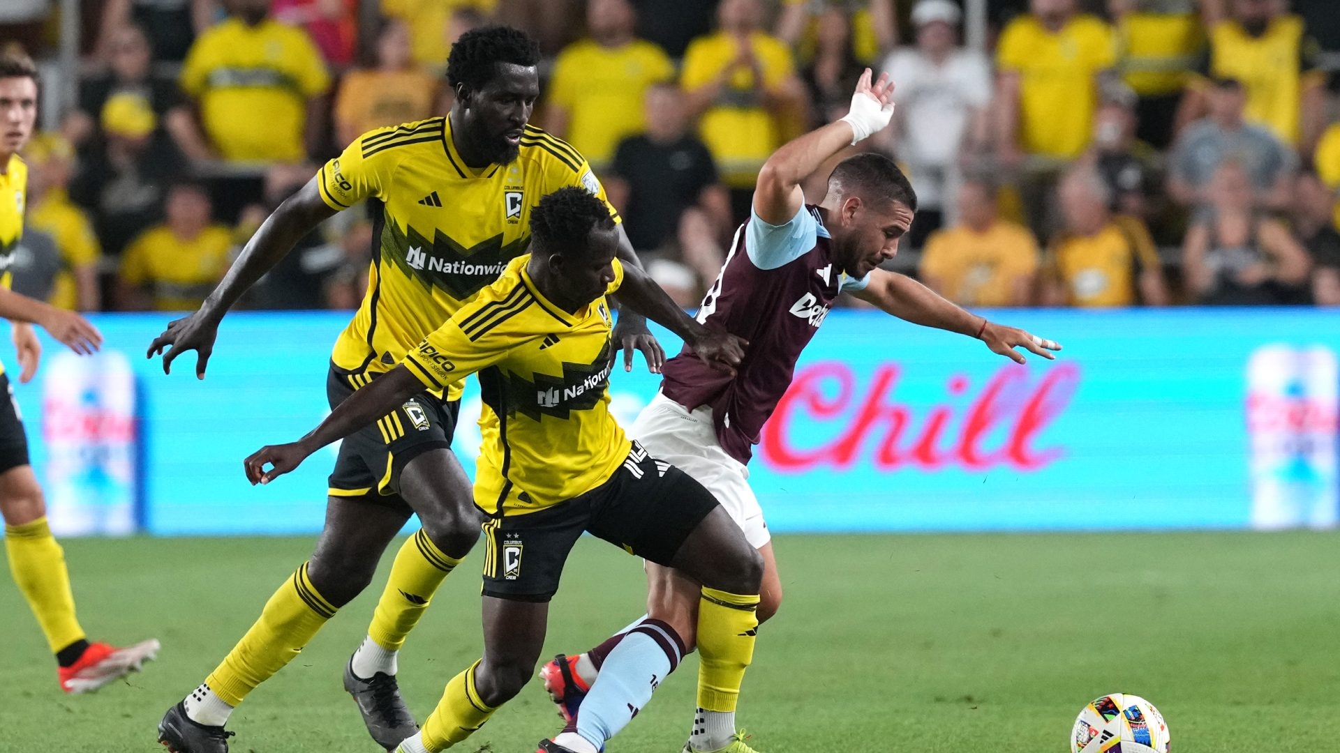MLS Suspende a Dos Jugadores de por Vida por Apostar en Partidos | N+