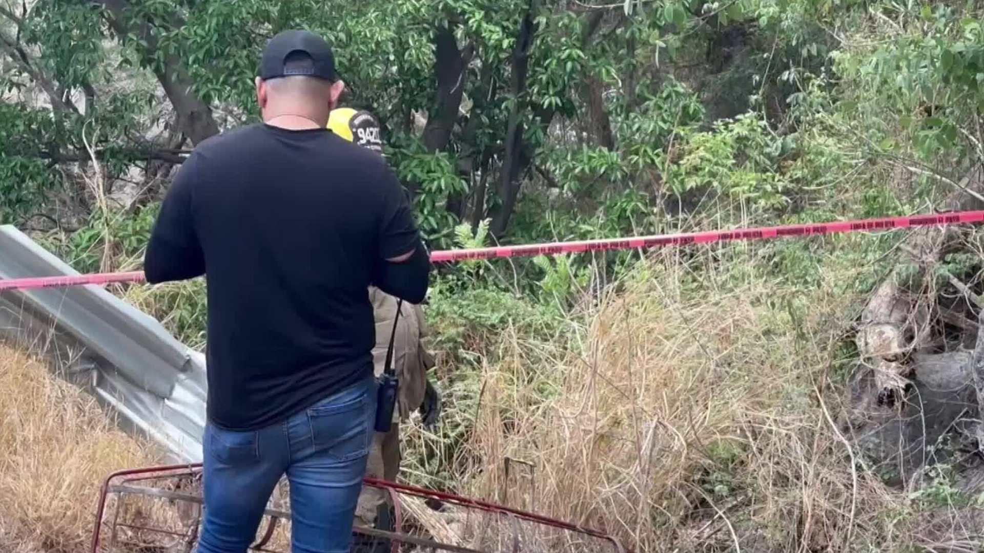 Localizan Dos Cuerpos a 25 Metros de Profundidad en una Cañada de ...