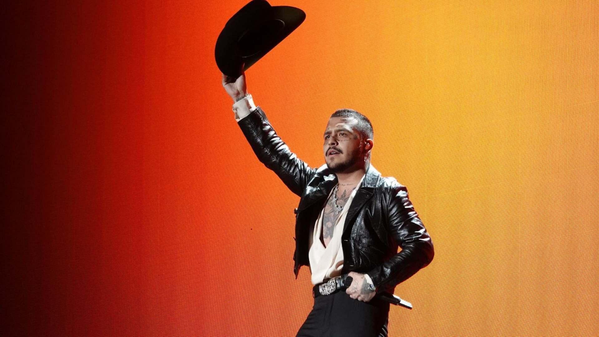 Christian Nodal y Gabito Ballesteros Sorprenden con Nueva Colaboración ...