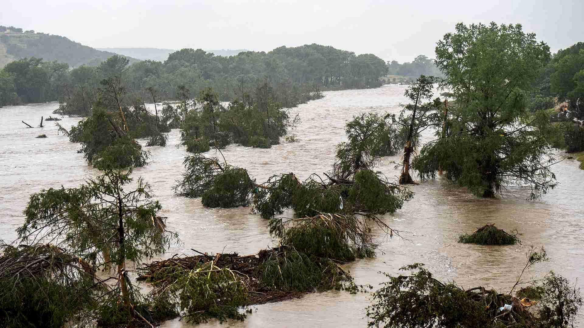 Tragedia en Texas: Así Ocurrió la Devastadora Inundación donde Decenas ...