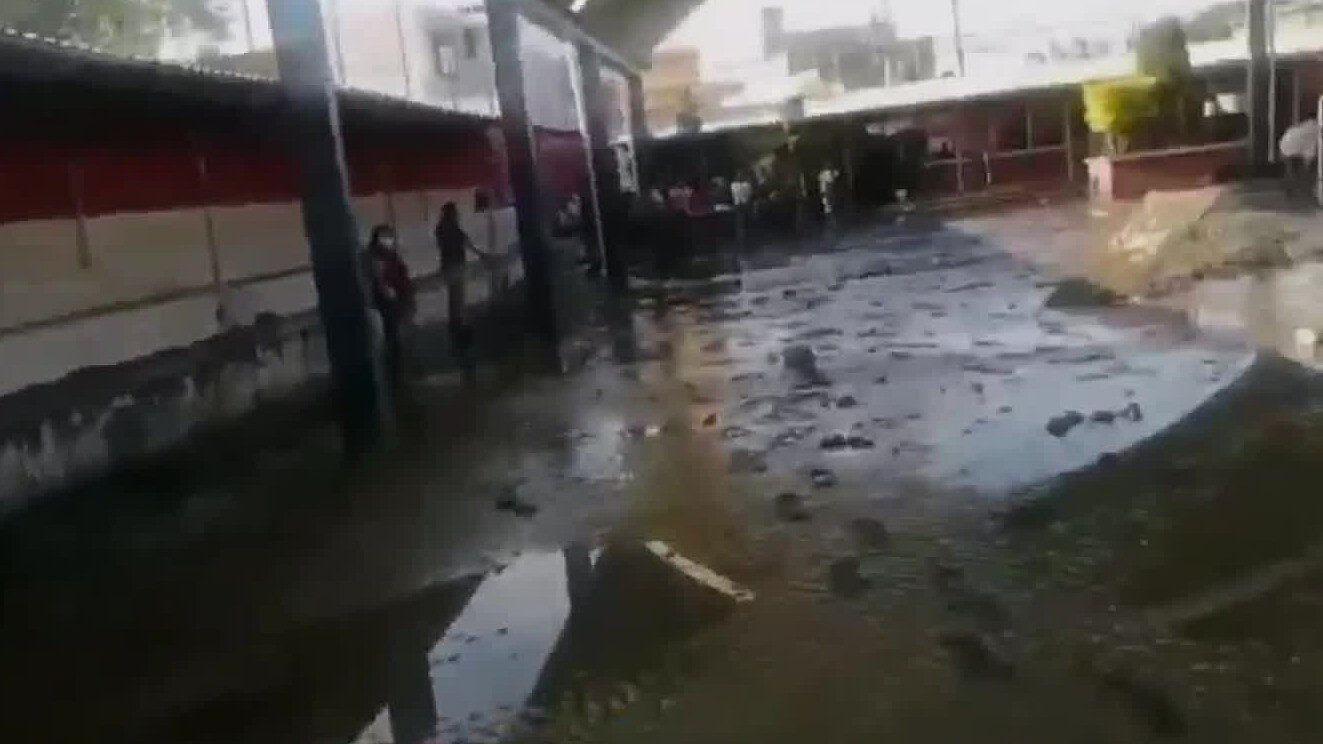 Suspenden Clases en Escuela Primaria por Inundación y Exigen Ayuda | N+