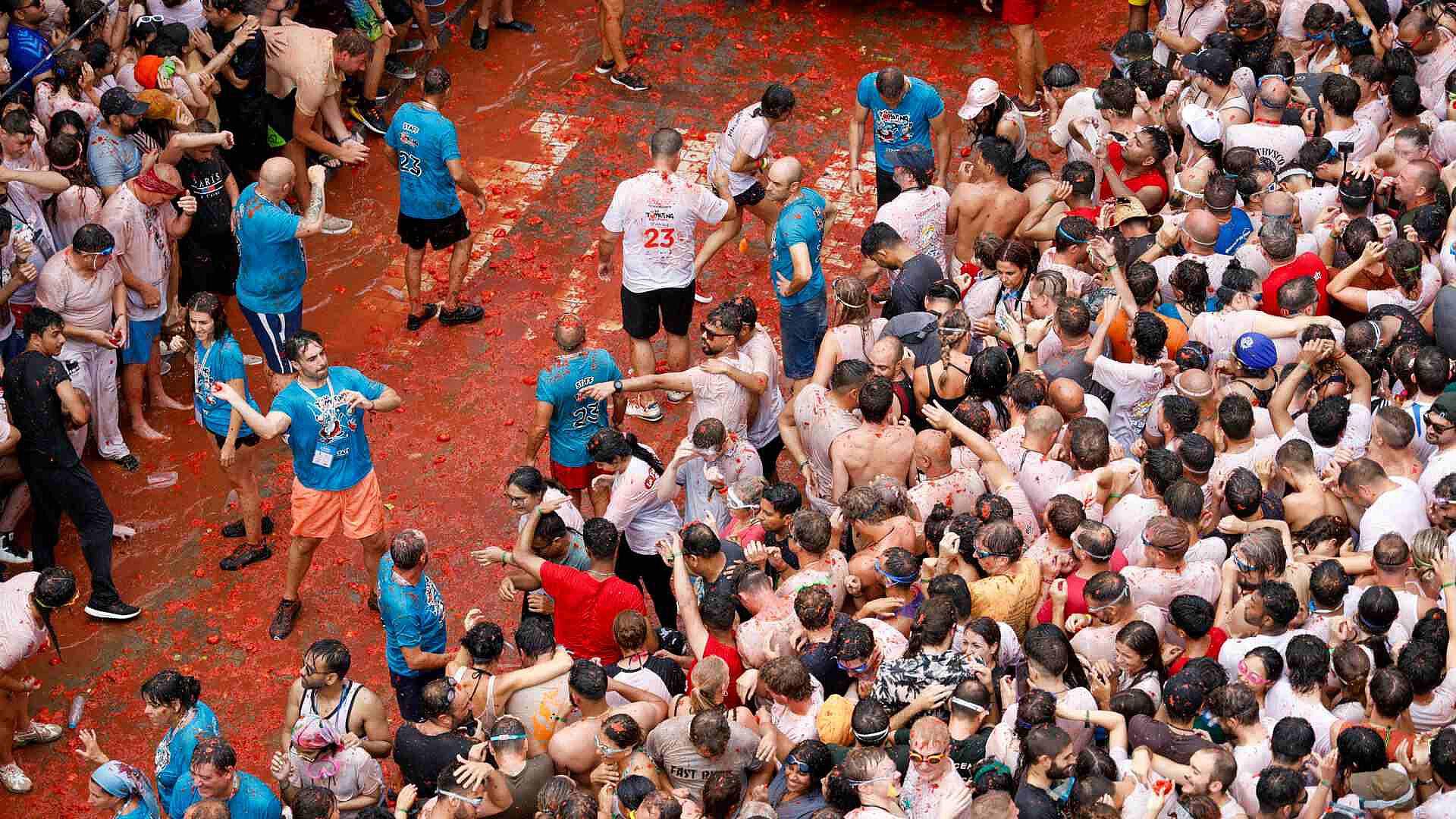 Así se Vivió la Famosa Tomatina en España | Buños, España | N+