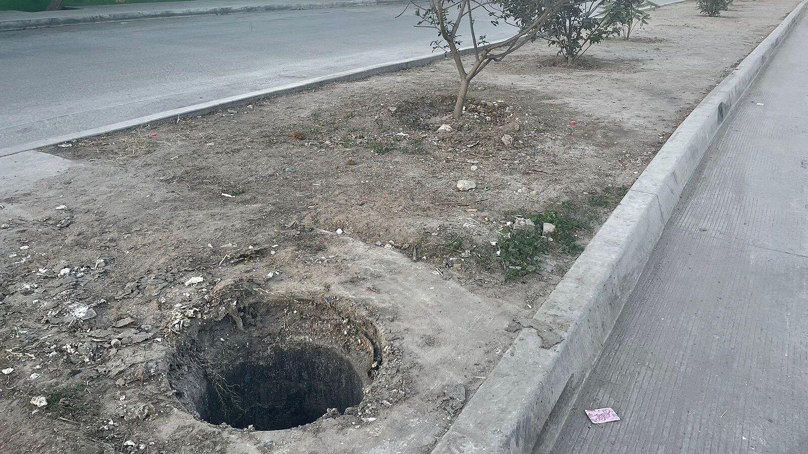 Coladera Abierta es un Riesgo Mortal Frente a Jardín de Niños y ...