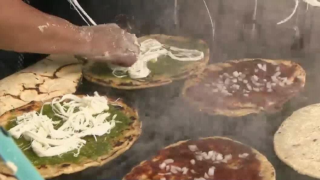 Tradicionales Memelas, un Antojito Netamente Poblano | N+