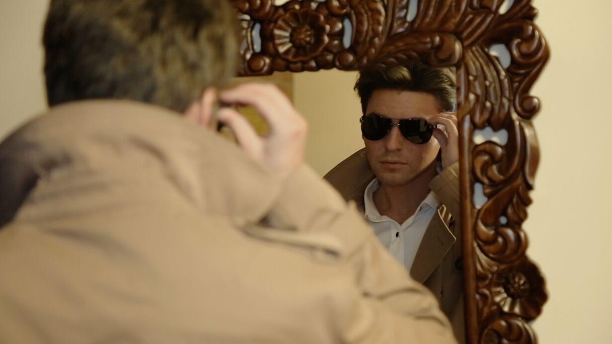 Según Estudio, Las Personas Se Ven Más Atractivas en El Espejo de lo que Realmente Son | N+