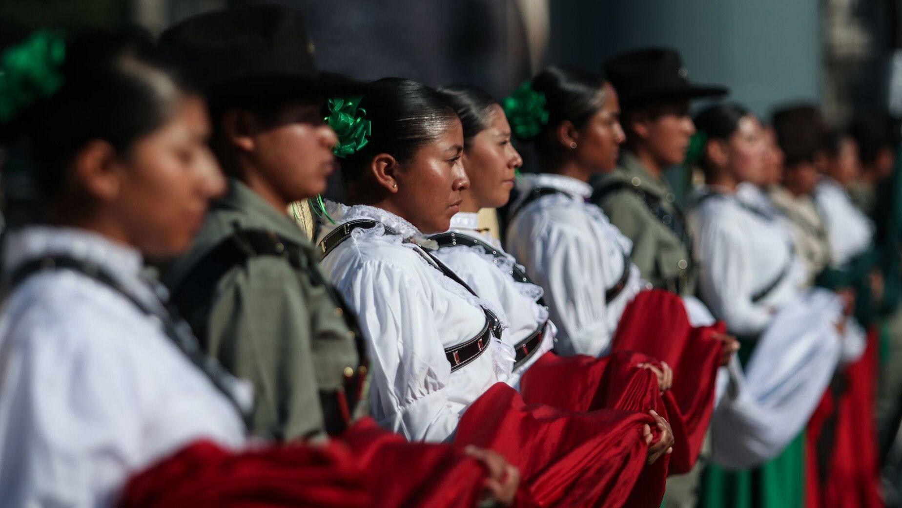 Desfile 20 de Noviembre 2023: Vestuario de Las Adelitas en la ...