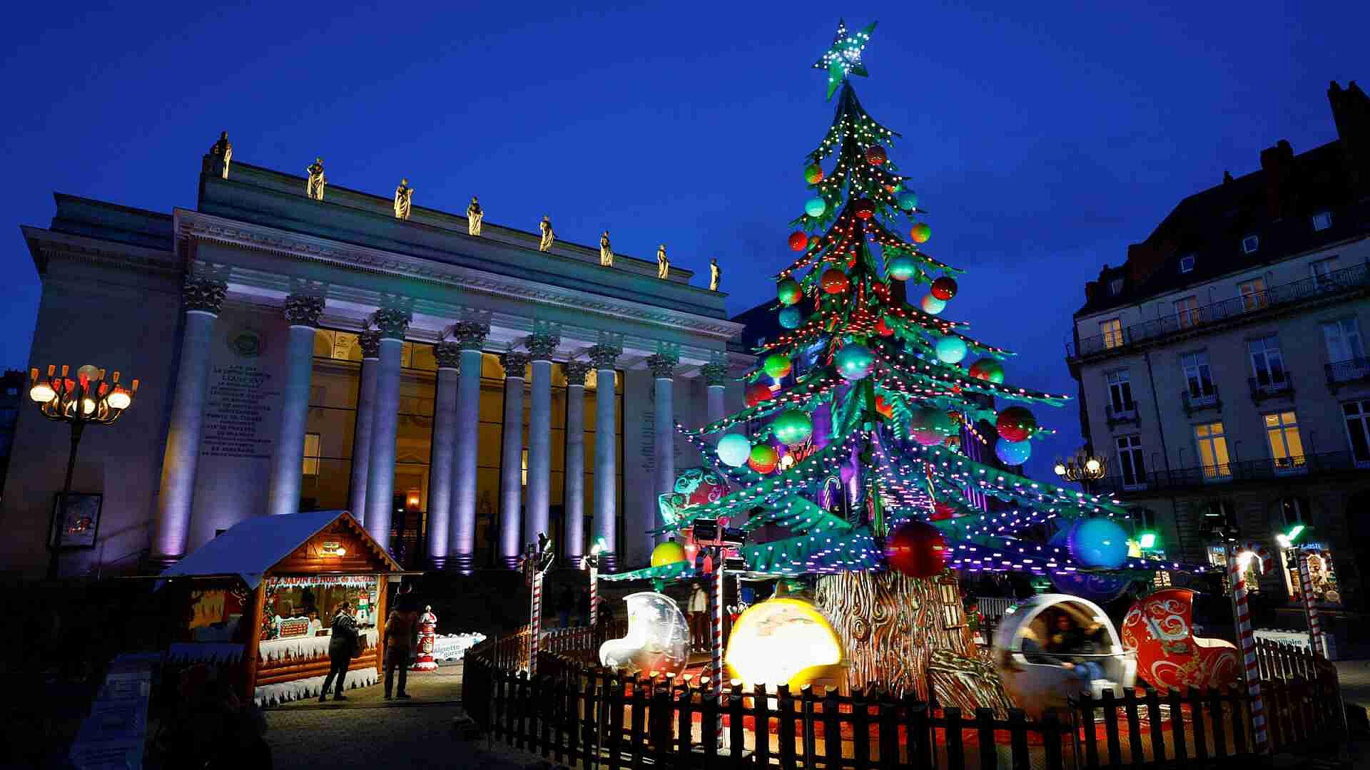 Comienzan Celebraciones Navideñas Alrededor del Mundo | Tendencias | N+