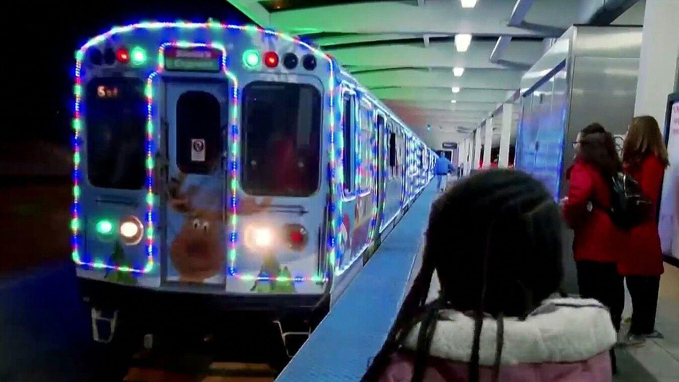 Así Lucen los Trenes Navideños en Chicago, Illinois | Viral | N+