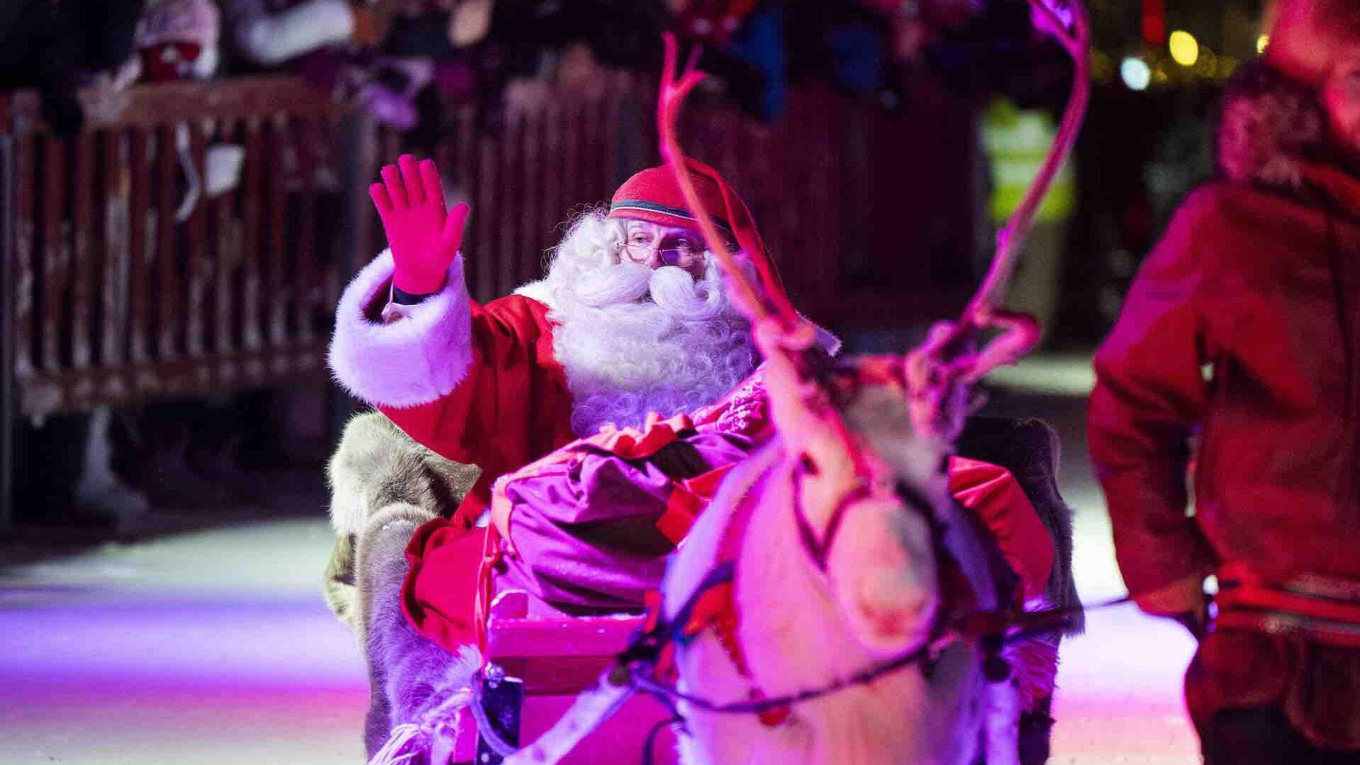Santa Claus Inicia su Ruta Navideña: Desde Indonesia hacia México, la ...