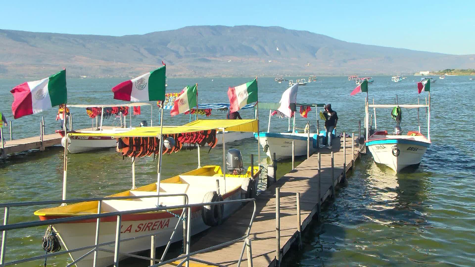 Pescadores Buscan Que Laguna de Cajititlán Vuelva a Llenarse de Vida ...
