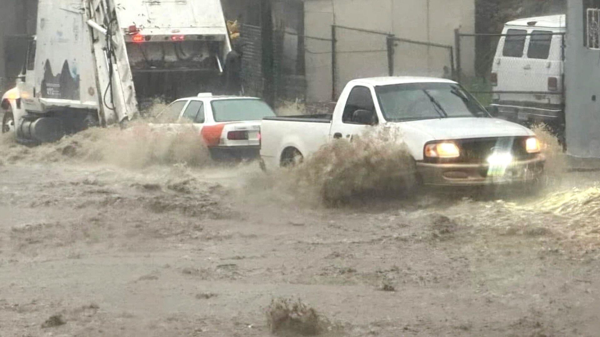 Lluvias Dejan A Su Paso Inundaciones Y Deslaves En Ensenada N