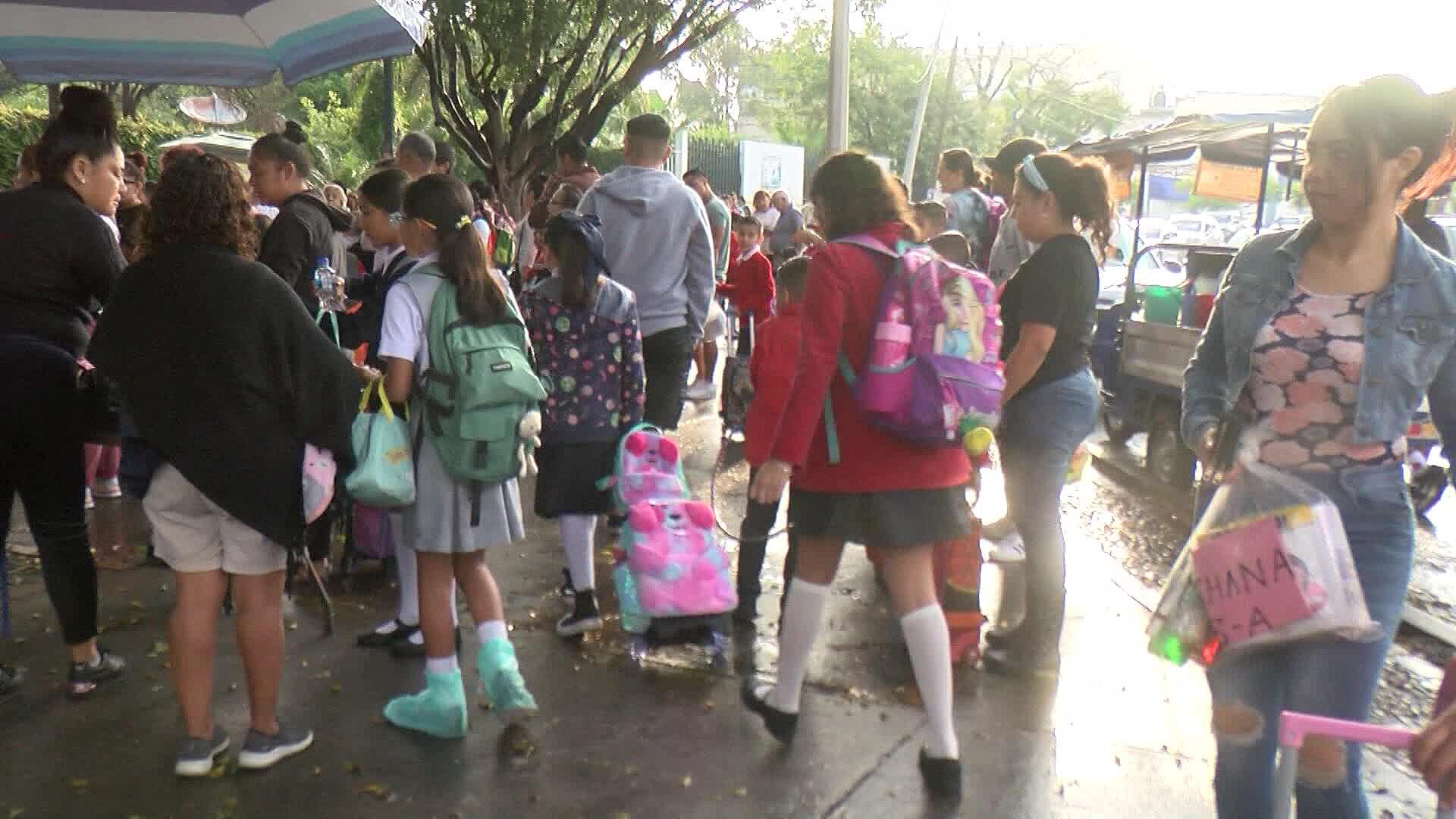 Entre 16 mil y 48 Mil Alumnos de Nivel Básico Cada Año Abandonan Los ...