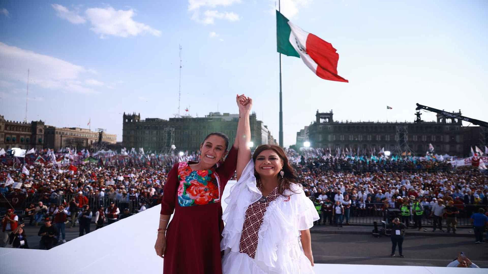Claudia Sheinbaum Inicia su Campaña a la Presidencia en el Zócalo de ...