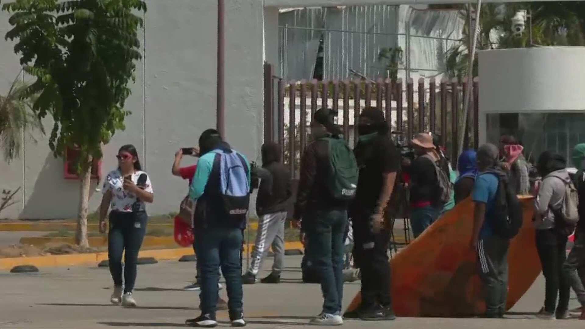 Audiencia De Policías Implicados En Homicidio De Normalista Jueves 14