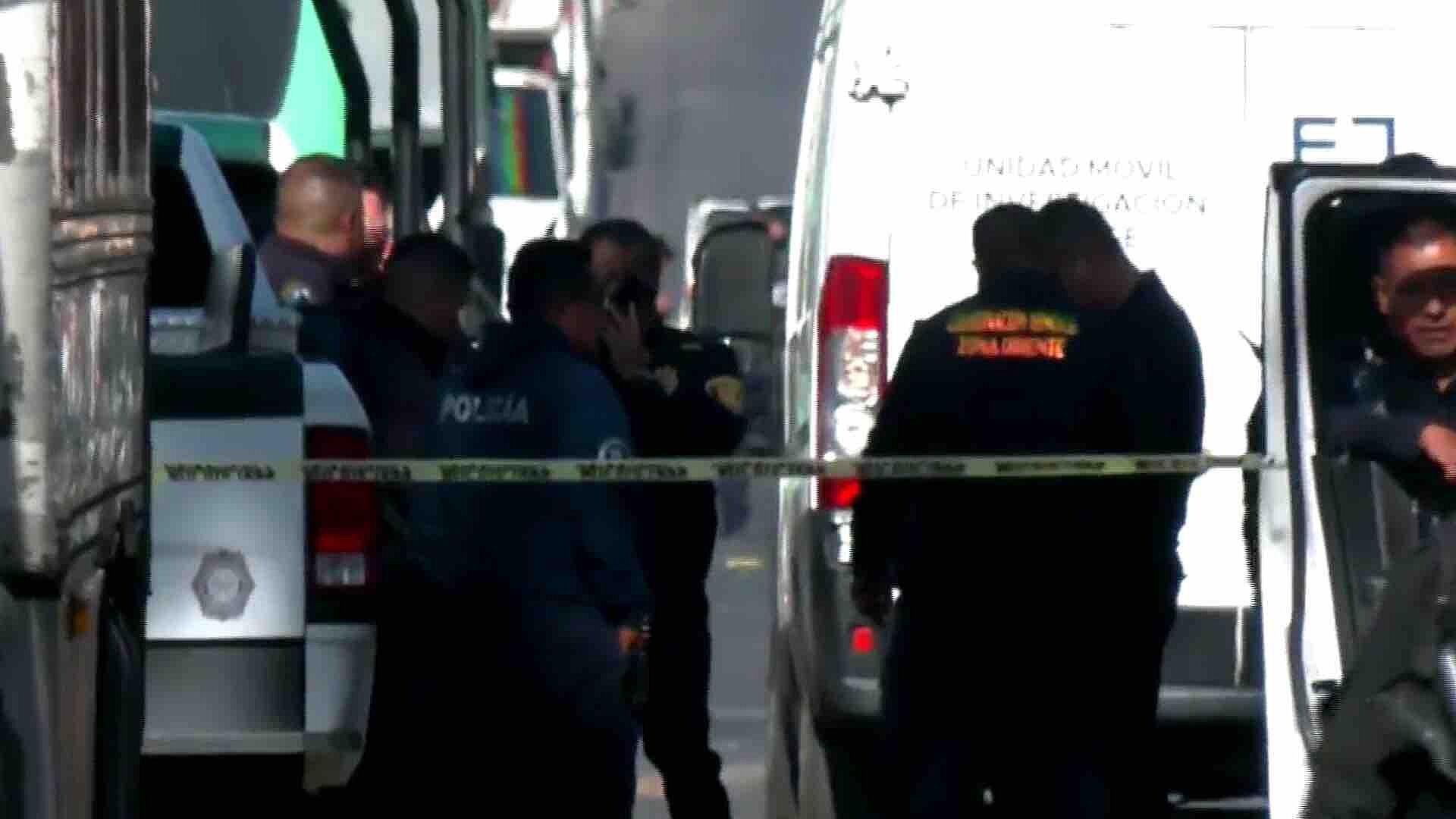 Descubren 2 Cuerpos Maniatados en Granjas Estrella, Iztapalapa | N+