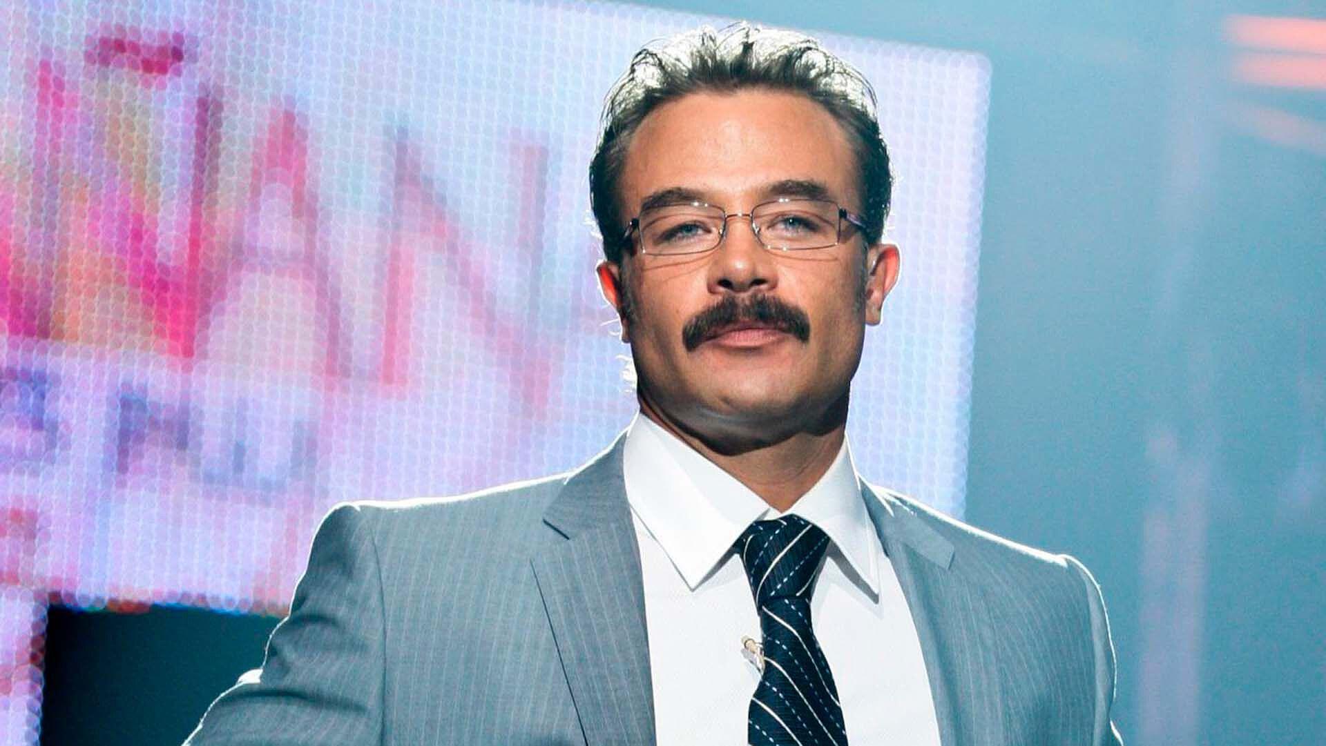 Sergio Sendel Da el Último Adiós a Nicandro Díaz | N+