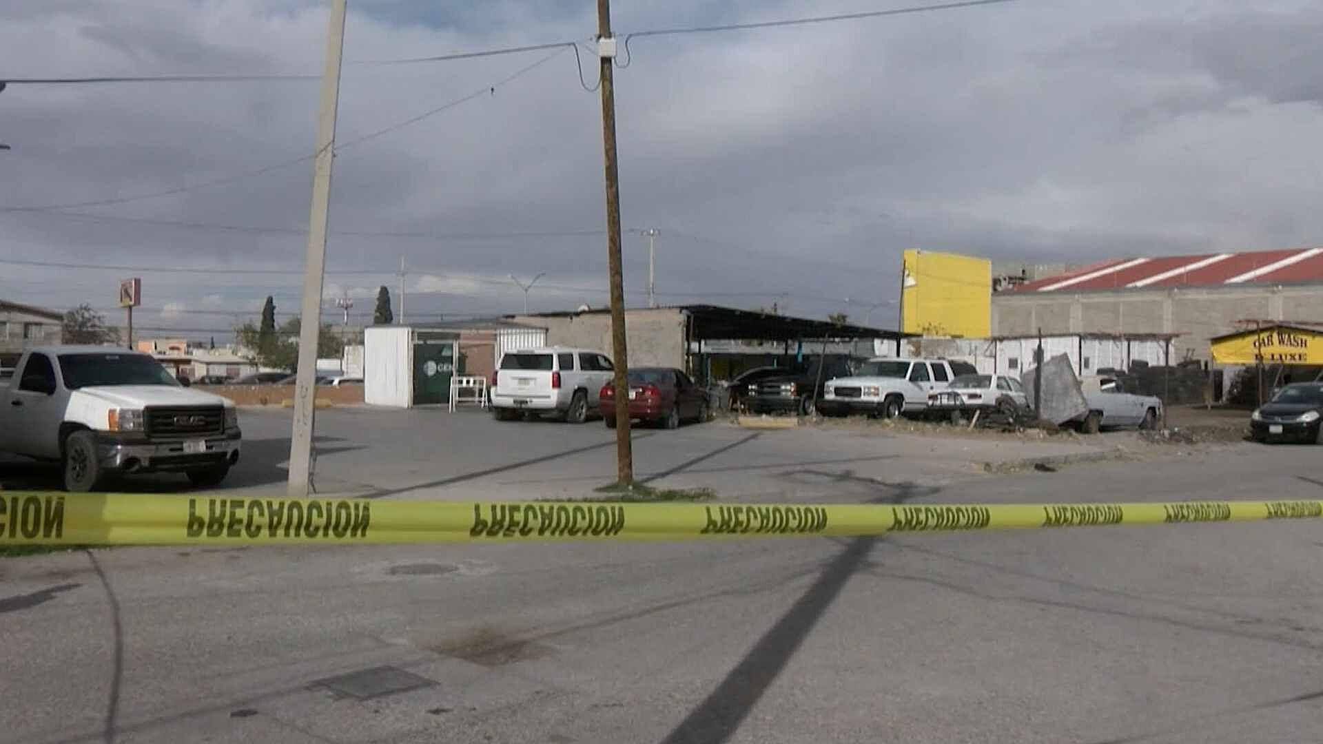 Asesinan a Hombre que Esperaba a su Familia al Interior de su Auto en ...