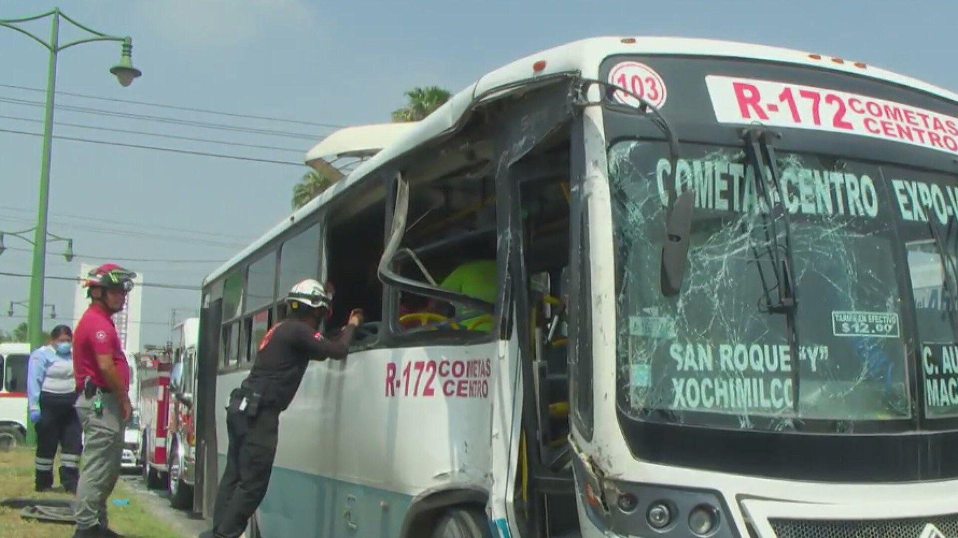 Choque De Rutas Urbanas En Monterrey Deja 10 Lesionados N