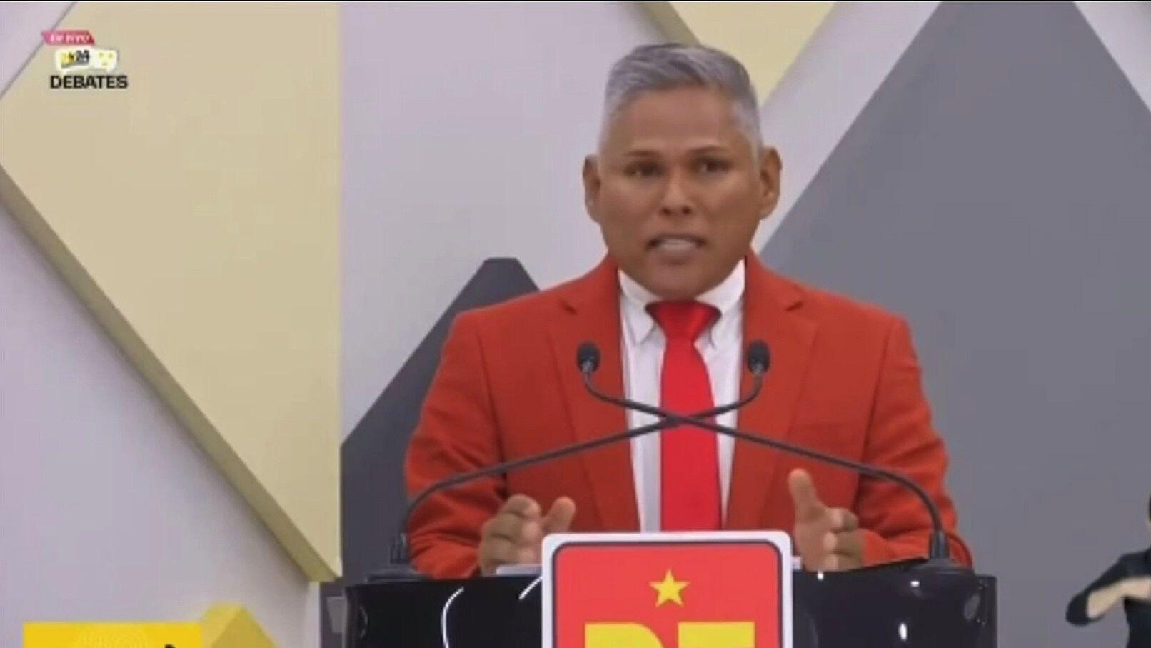 Rodrigo Puente, Candidato a la Alcaldía de Apodaca, Canta Durante ...