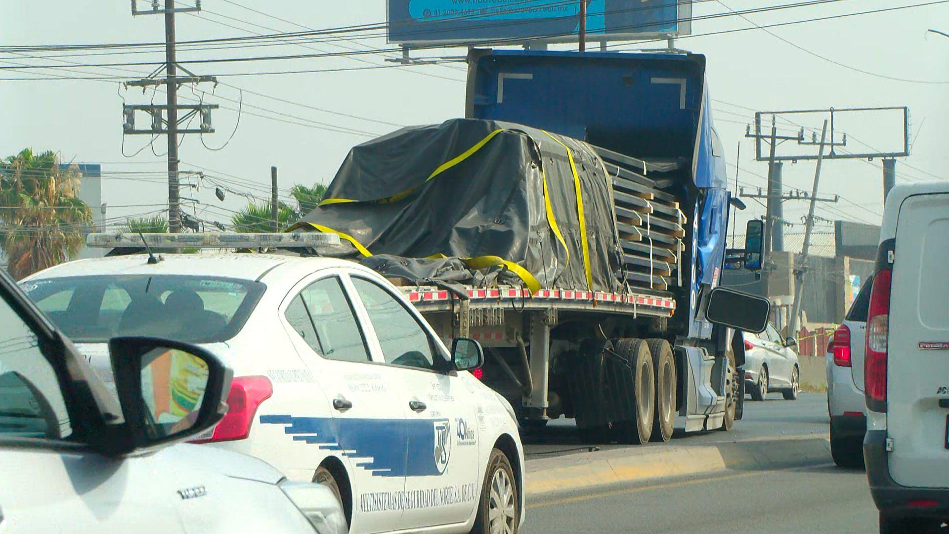 Captan Frenado de Tráiler en Carretera a Laredo Antes de que Carga ...