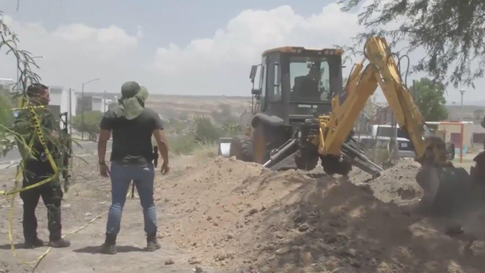 Tras 8 Días de Trabajo en Fosa Clandestina en Tlajomulco Se Han Encontrado Cerca de 10 Cuerpos | N+