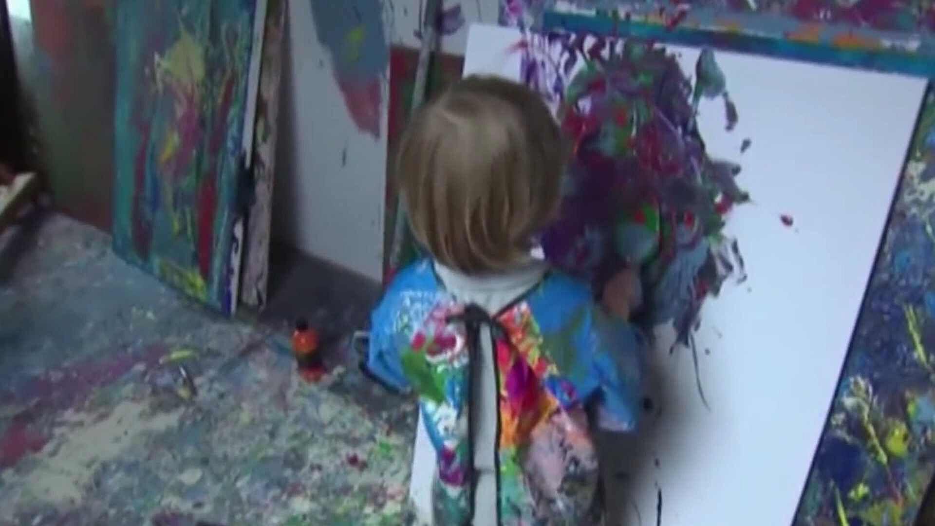 ¡En Efecto, es Arte! Niño de 2 Años Se Convierte en ‘Mini Picasso’ | N+