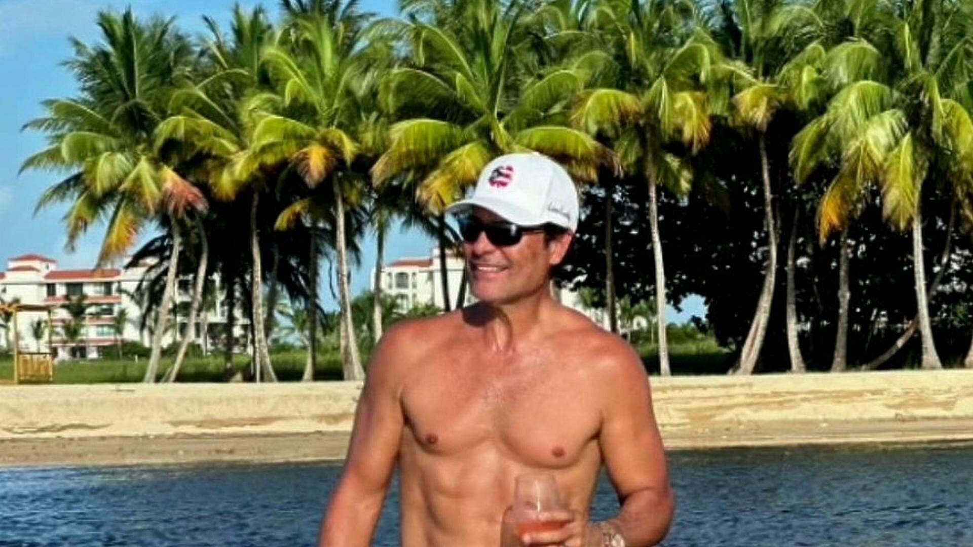 Chayanne Presume su Lavadero en la Playa: Así Luce a sus 56 Años ...