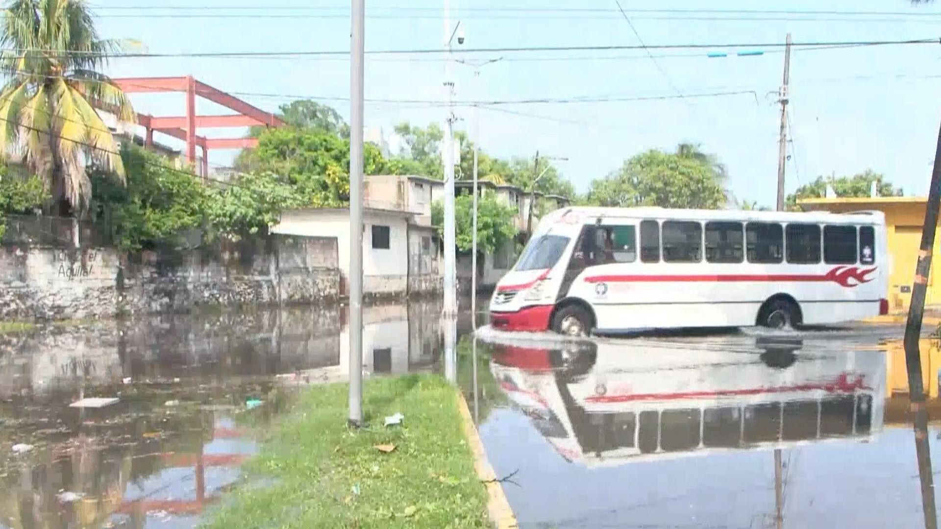 Una Hora de Lluvia Causó Inundaciones de Más de un Metro en Veracruz | N+