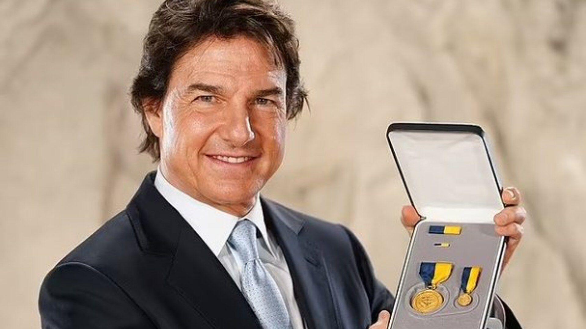 Tom Cruise Recibe Premio por la Marina de EUA | N+