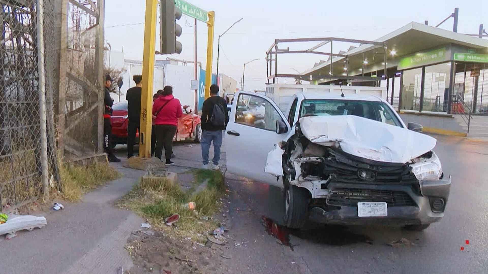 Falla en Semáforos Provoca Choque en Ciudad Juárez | N+