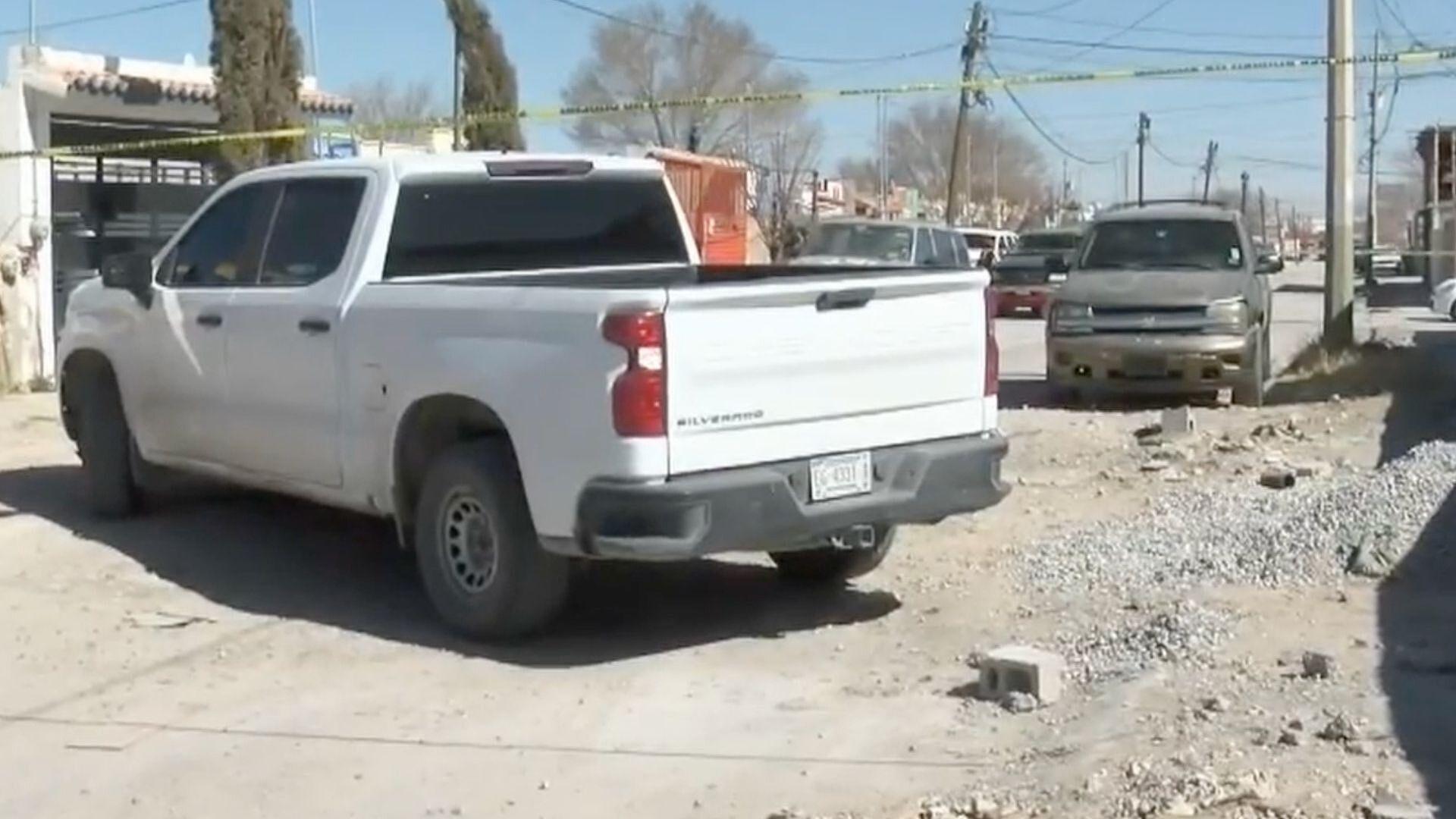 Hallan Cuerpo Dentro de Camioneta Abandonada en Palmas del Sol en Ciudad Juárez | N+