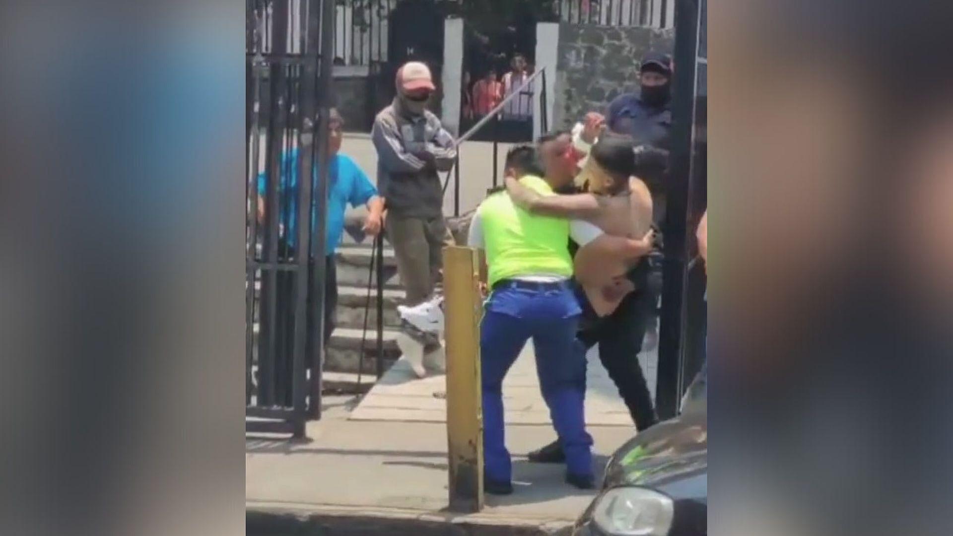 Balacera Hoy en CDMX: Balean a Dos Jóvenes Afuera de una Iglesia en ...