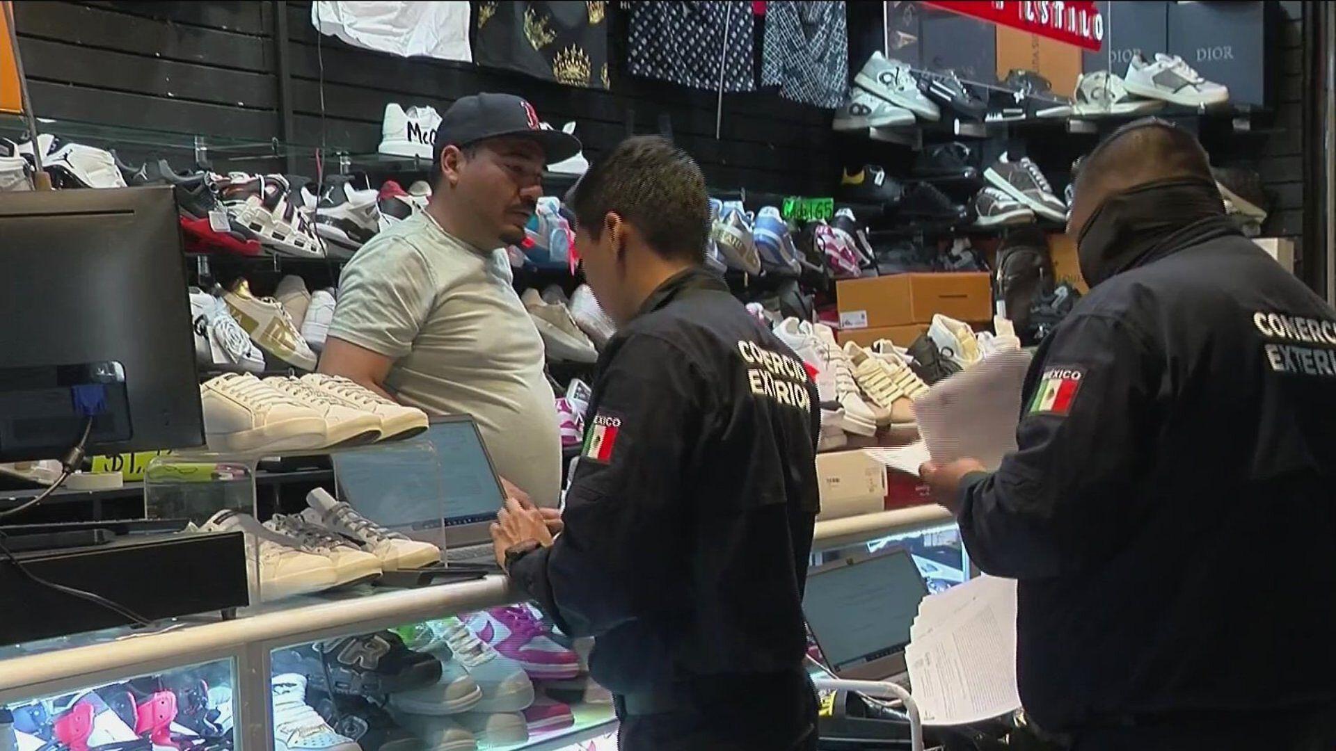 Realizan Operativo en Centro Comercial La Pulga Río, en Monterrey | N+