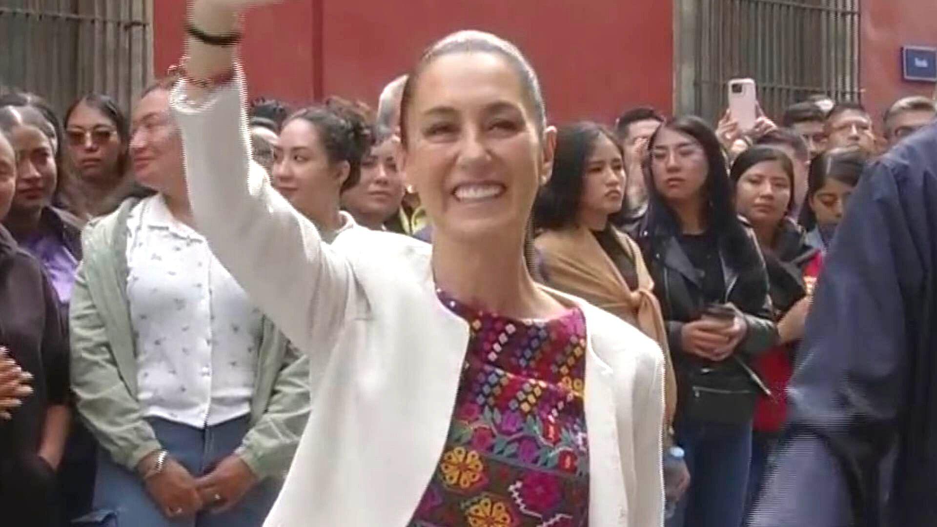 "Viva la Democracia": Claudia Sheinbaum Emite su Voto en la Inédita ...